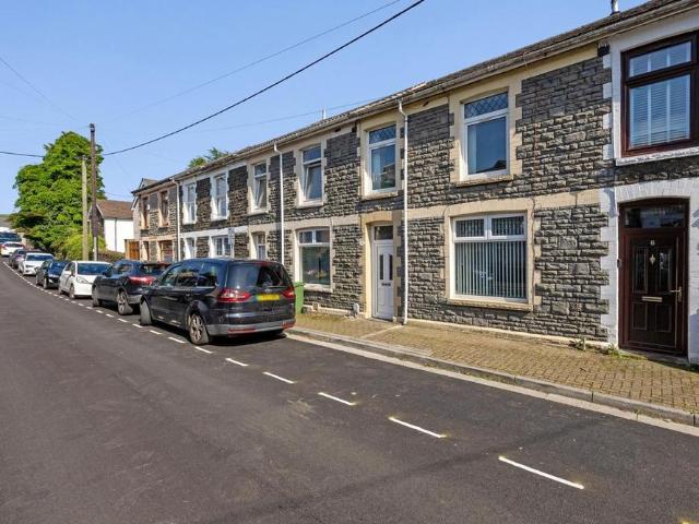 3 bedroom terraced house to rent