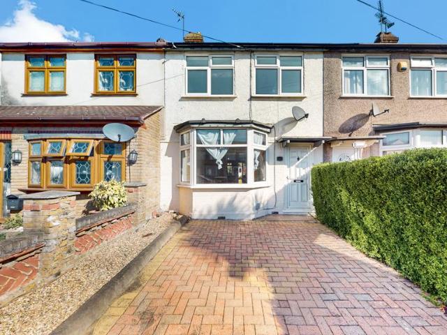 3 bedroom terraced house to rent
