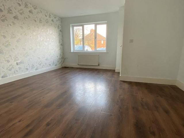 3 bedroom terraced house to rent