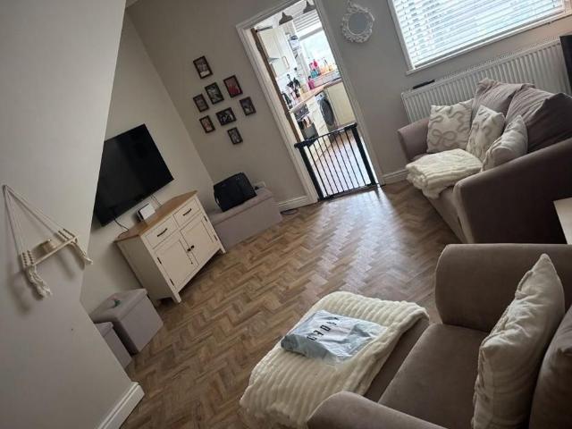 3 bedroom terraced house to rent
