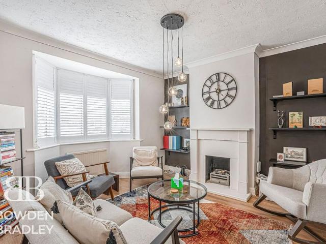 3 bedroom terraced house to rent