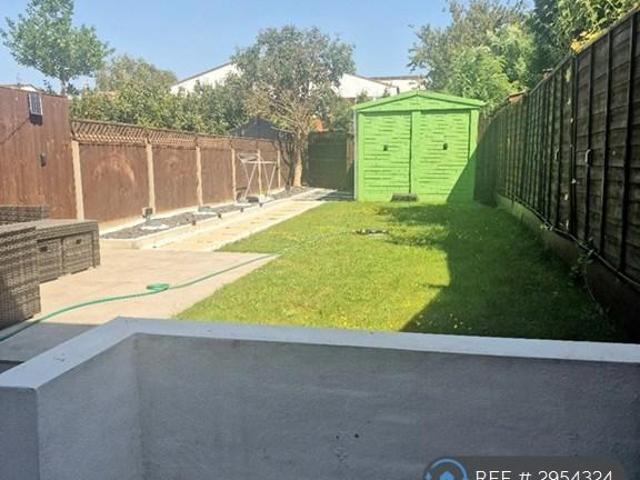 3 bedroom terraced house to rent