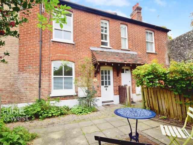 3 bedroom terraced house to rent