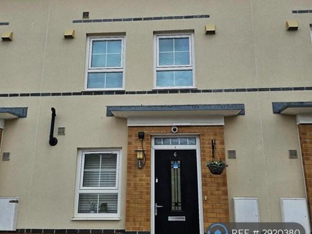 3 bedroom terraced house to rent
