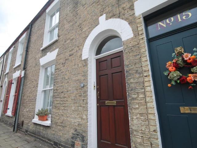 3 bedroom terraced house to rent