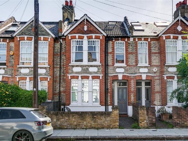 3 bedroom terraced house to rent