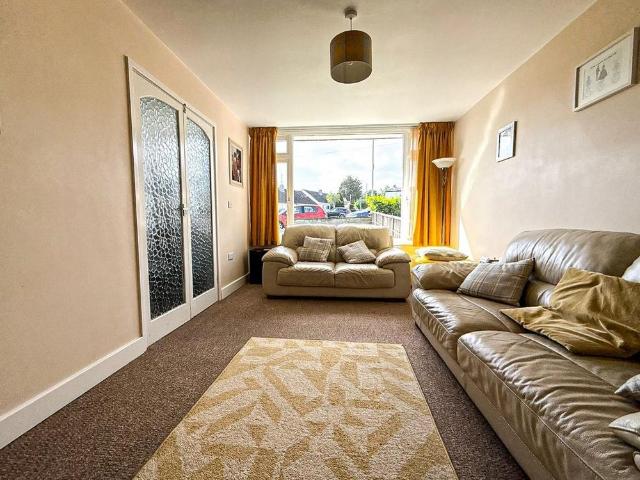 3 bedroom terraced house to rent