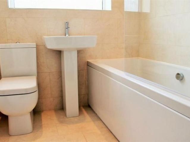 3 bedroom terraced house to rent