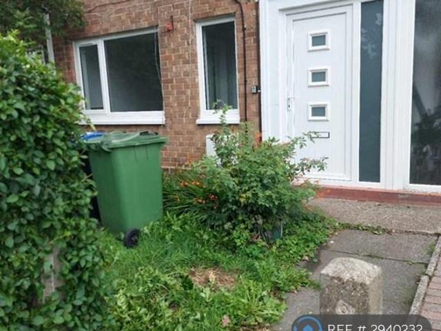 3 bedroom terraced house to rent