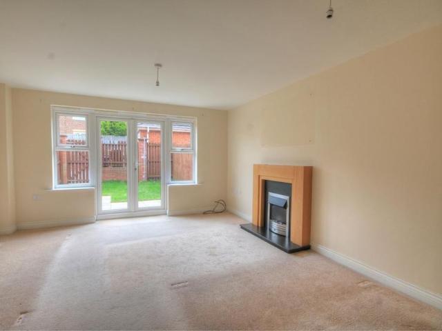 3 bedroom terraced house to rent