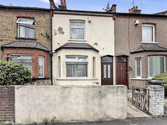 3 bedroom terraced house to rent