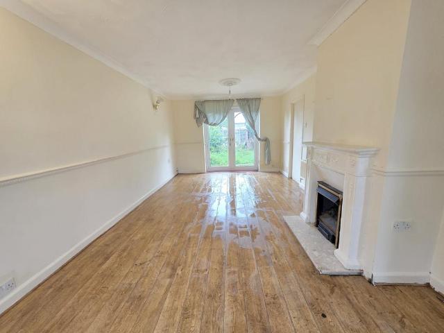 3 bedroom terraced house to rent