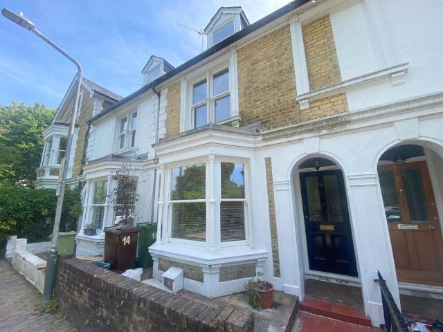 3 bedroom terraced house to rent