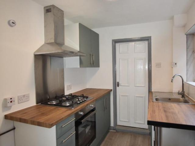 3 bedroom terraced house to rent