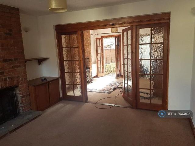 3 bedroom terraced house to rent