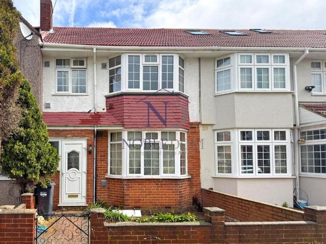 3 bedroom terraced house to rent