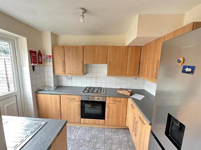 3 bedroom terraced house to rent