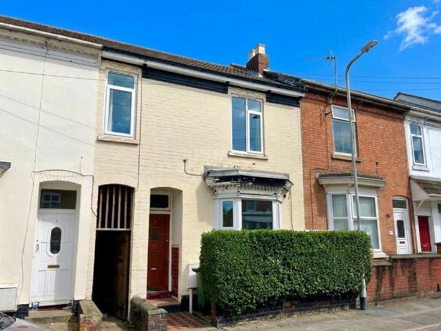 3 bedroom terraced house to rent