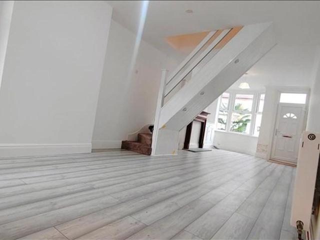3 bedroom terraced house to rent
