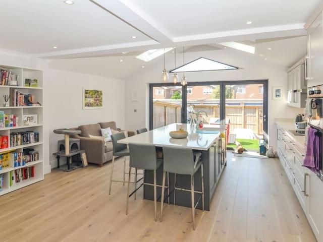 3 bedroom terraced house to rent
