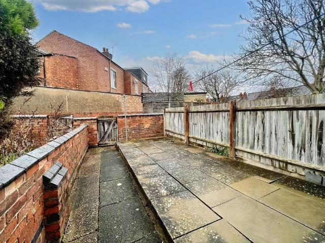 3 bedroom terraced house to rent