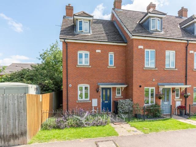 3 bedroom terraced house to rent