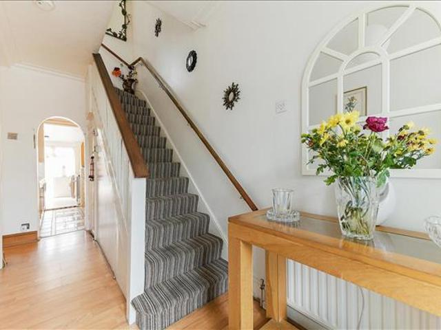 3 bedroom terraced house to rent