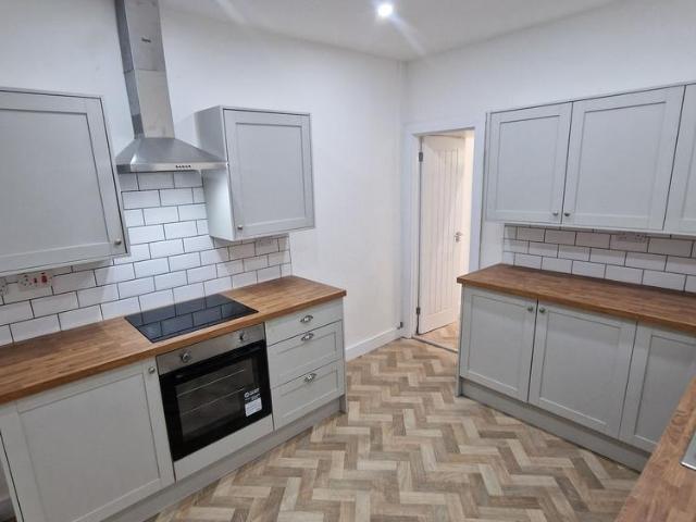 3 bedroom terraced house to rent