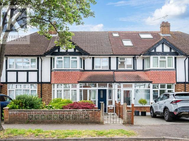 3 bedroom terraced house to rent