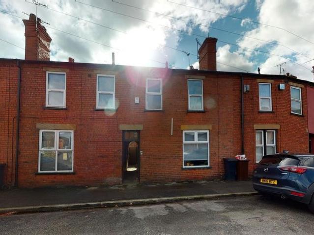 3 bedroom terraced house to rent