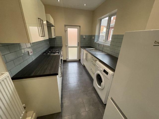 3 bedroom terraced house to rent