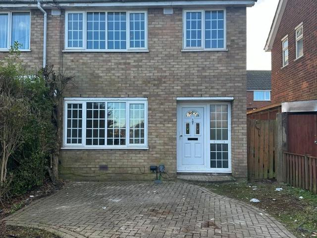 3 bedroom terraced house to rent