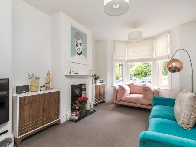 3 bedroom terraced house to rent