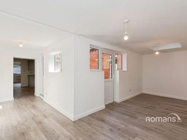 3 bedroom terraced house to rent