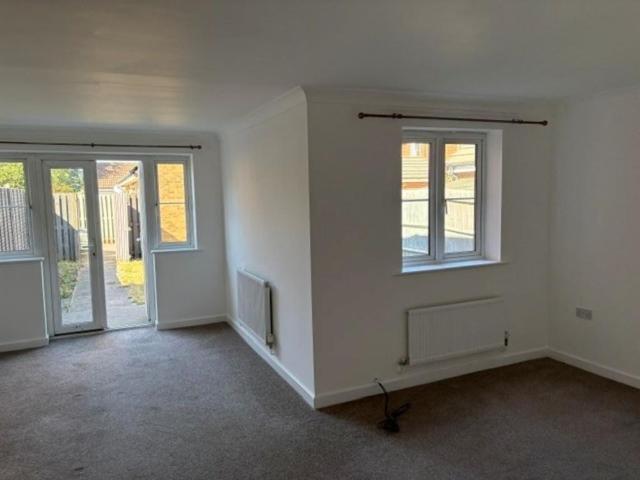 3 bedroom terraced house to rent
