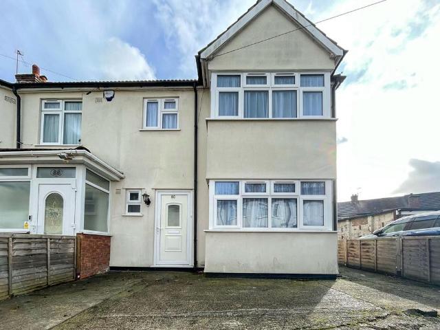 3 bedroom terraced house to rent