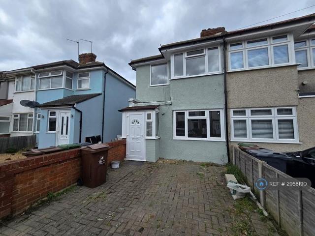 3 bedroom terraced house to rent