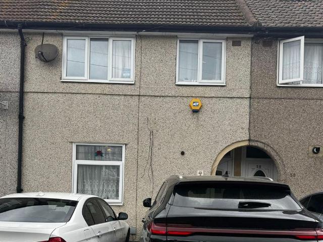 3 bedroom terraced house to rent