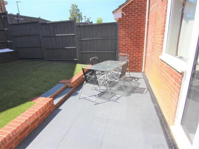 3 bedroom terraced house to rent