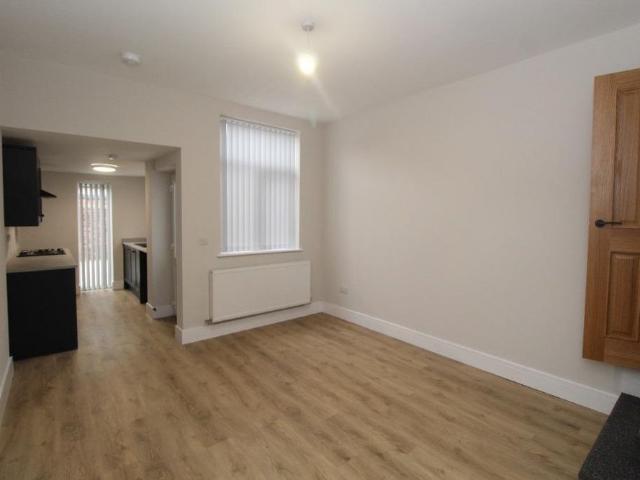 3 bedroom terraced house to rent