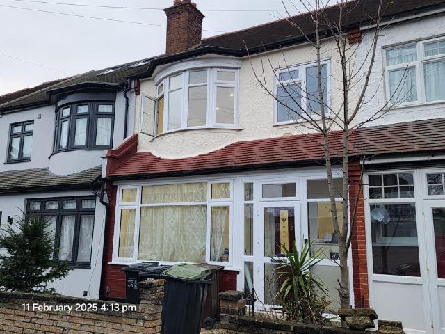 3 bedroom terraced house to rent
