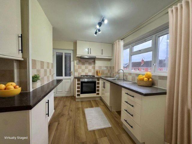 3 bedroom terraced house to rent