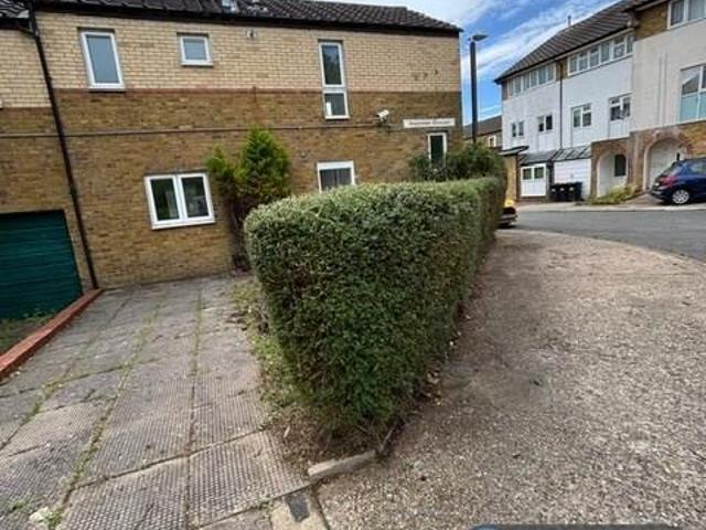 3 bedroom terraced house to rent