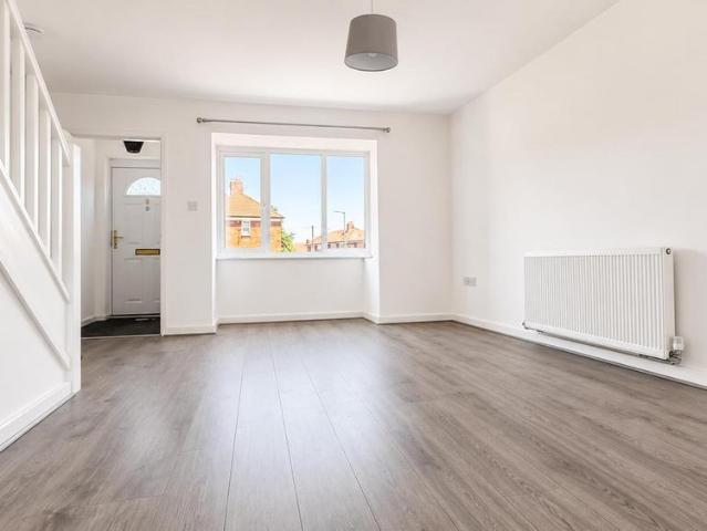 3 bedroom terraced house to rent
