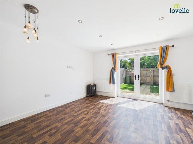 3 bedroom terraced house to rent