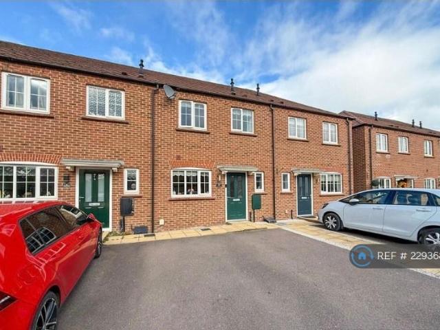 3 bedroom terraced house to rent