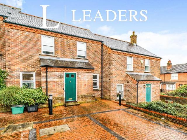 3 bedroom terraced house to rent