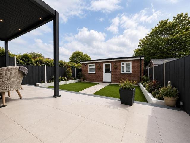 3 bedroom terraced house to rent