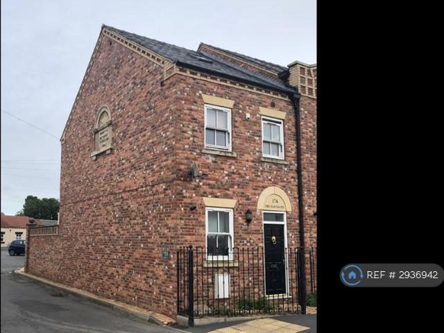 3 bedroom terraced house to rent