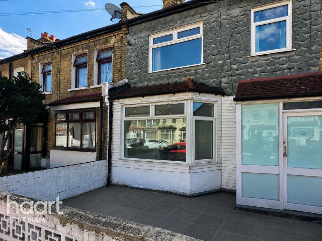 3 bedroom terraced house to rent